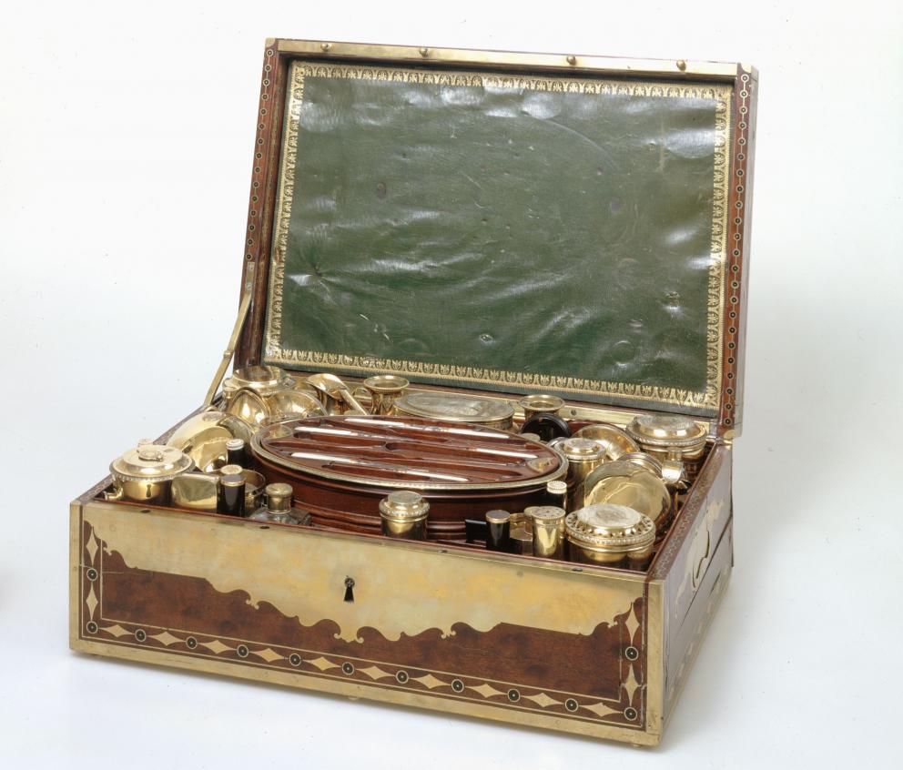 Nécessaire de campagne de Napoléon Ier. Instruments de travail. | Musée ...